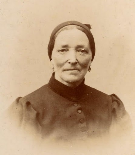 Regards du Sud: 94ème : X-Une bien belle histoire : la Saga MONCLA