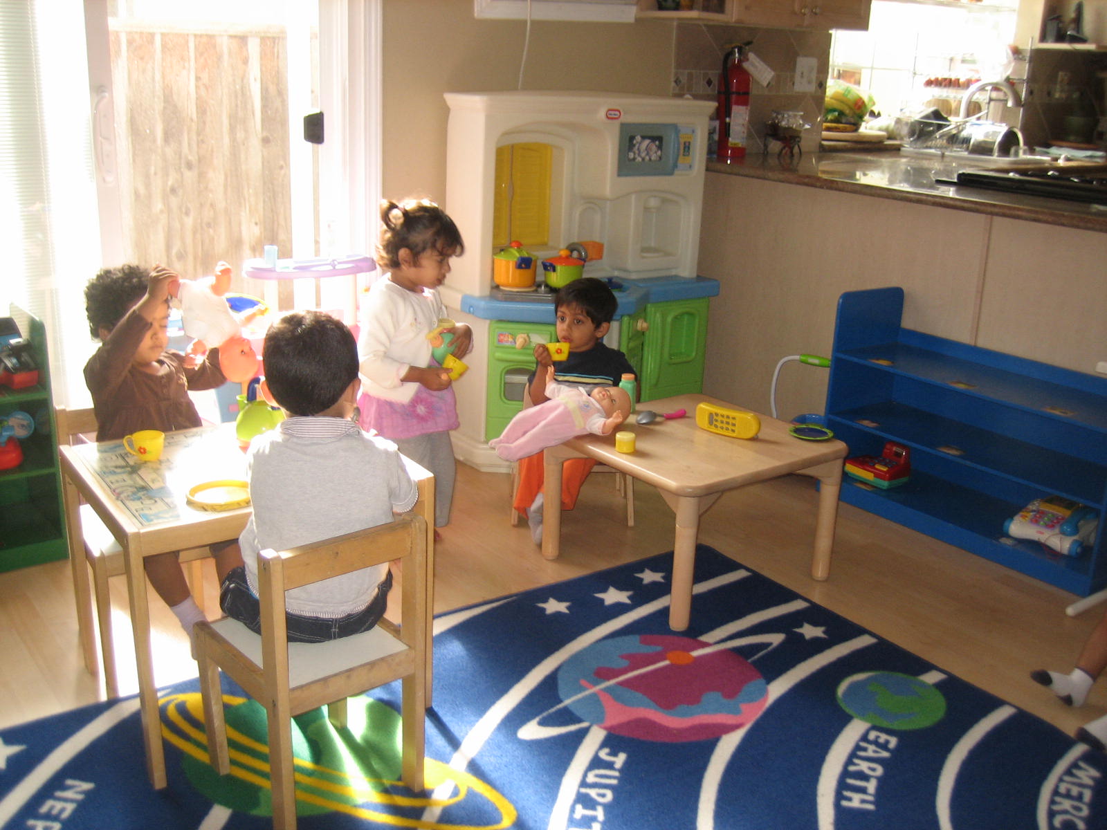 News and Thoughts from the Classroom: Dramatic Play: Tea Party