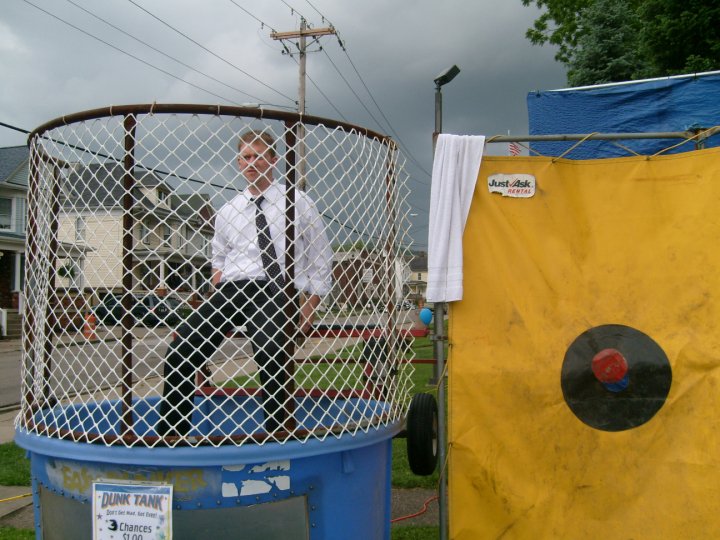 Nash Villa: Dunk Tank Action
