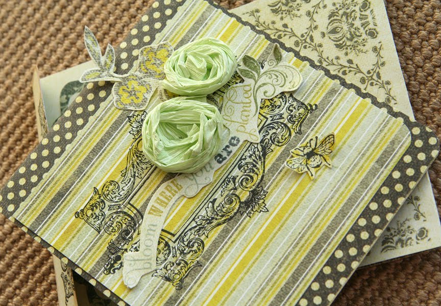 Homespun with Heart: Queen Bee cards...