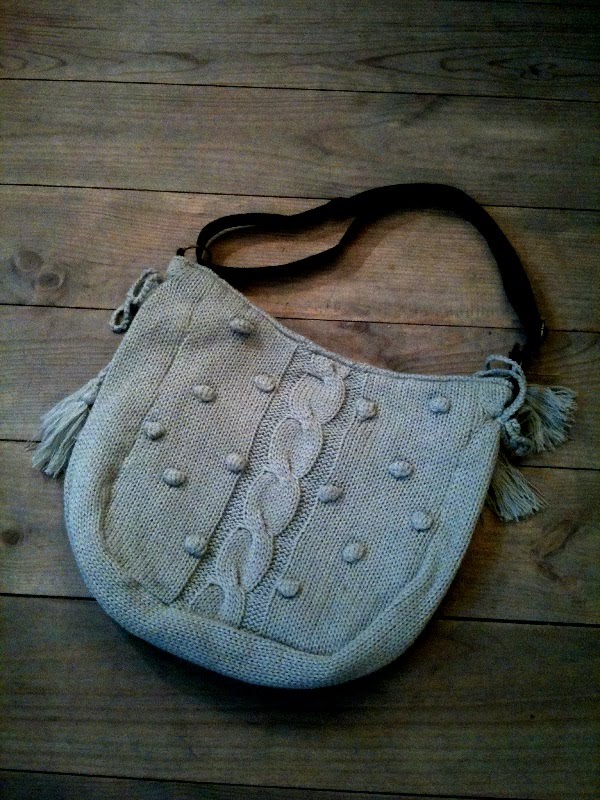 Isabelle Kessedjian: Sac en tricot chez Tati.