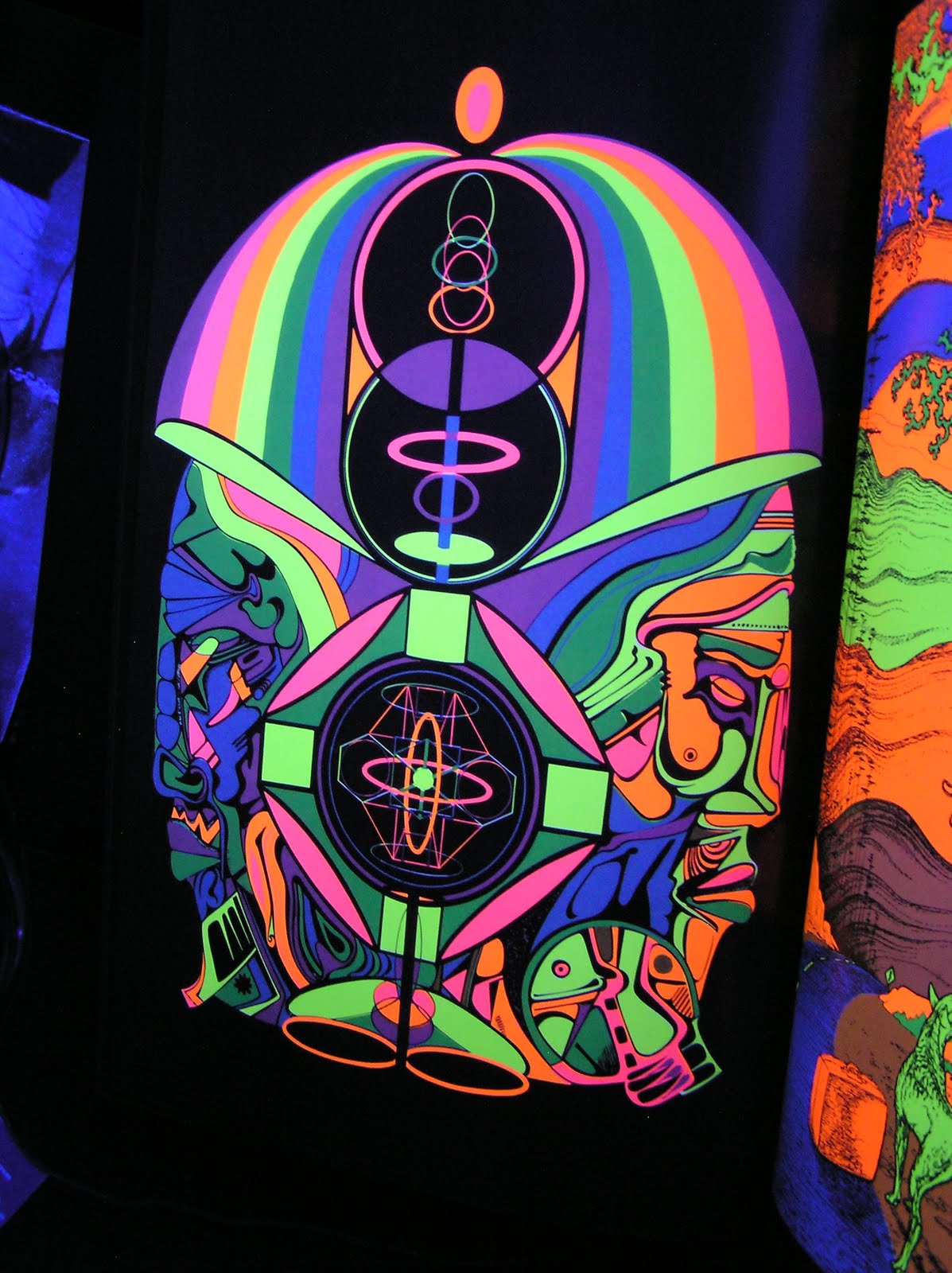 Glorious Trash: Ultraviolet: 69 Blacklight Posters from the Aquarian ...