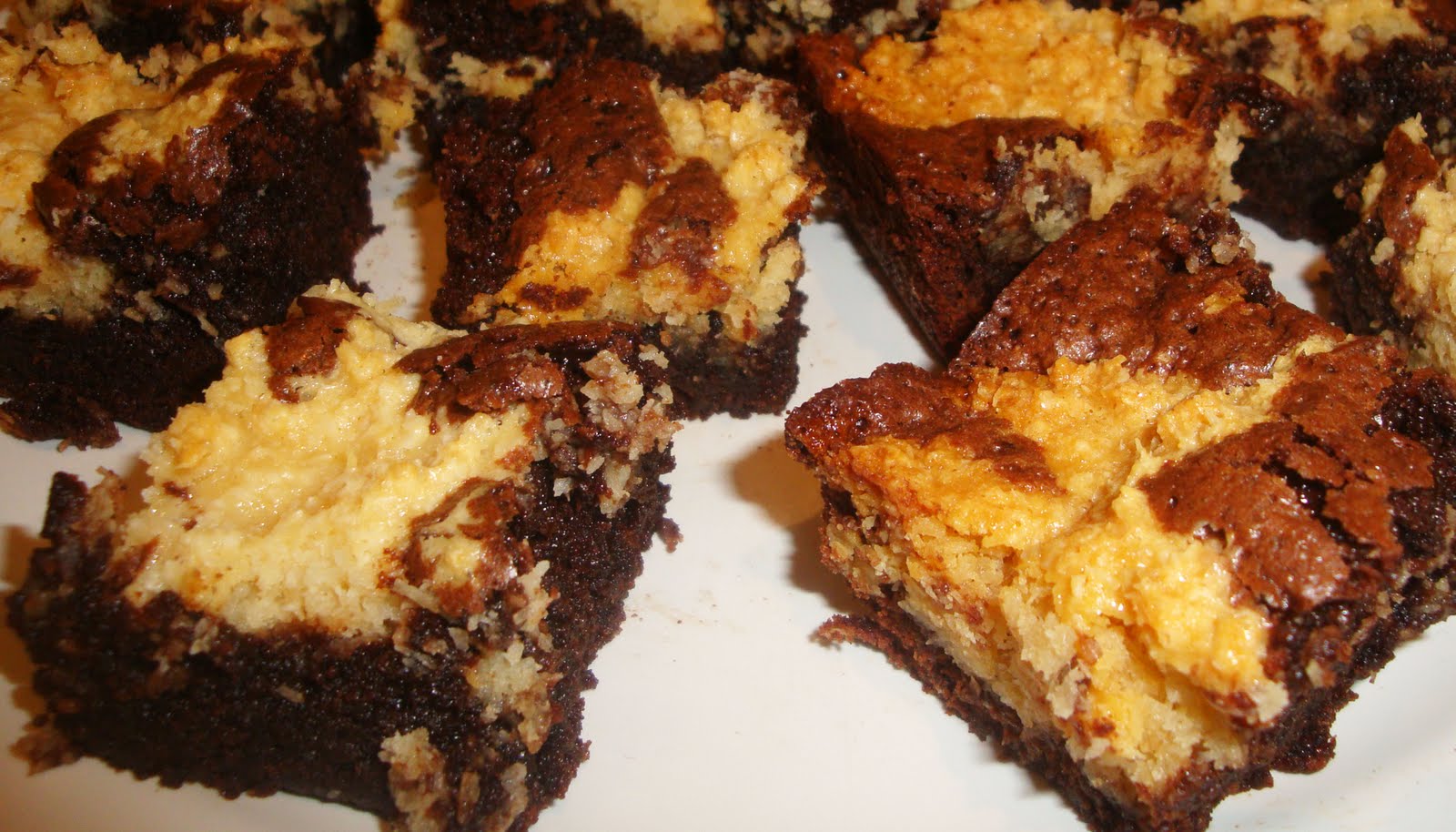 TAN RICO TODO!: BROWNIES DE CHOCOLATE Y COCO