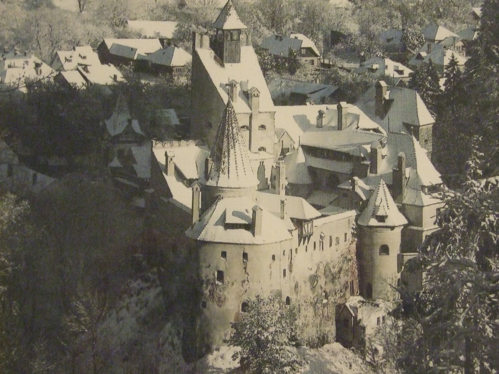 Locuri de vizitat: CASTELUL BRAN