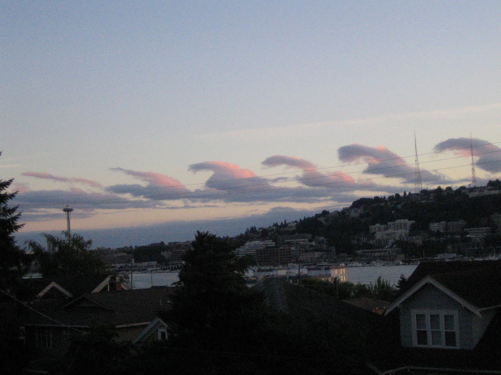 Cliff Mass Weather Blog: Strange Clouds Explained!
