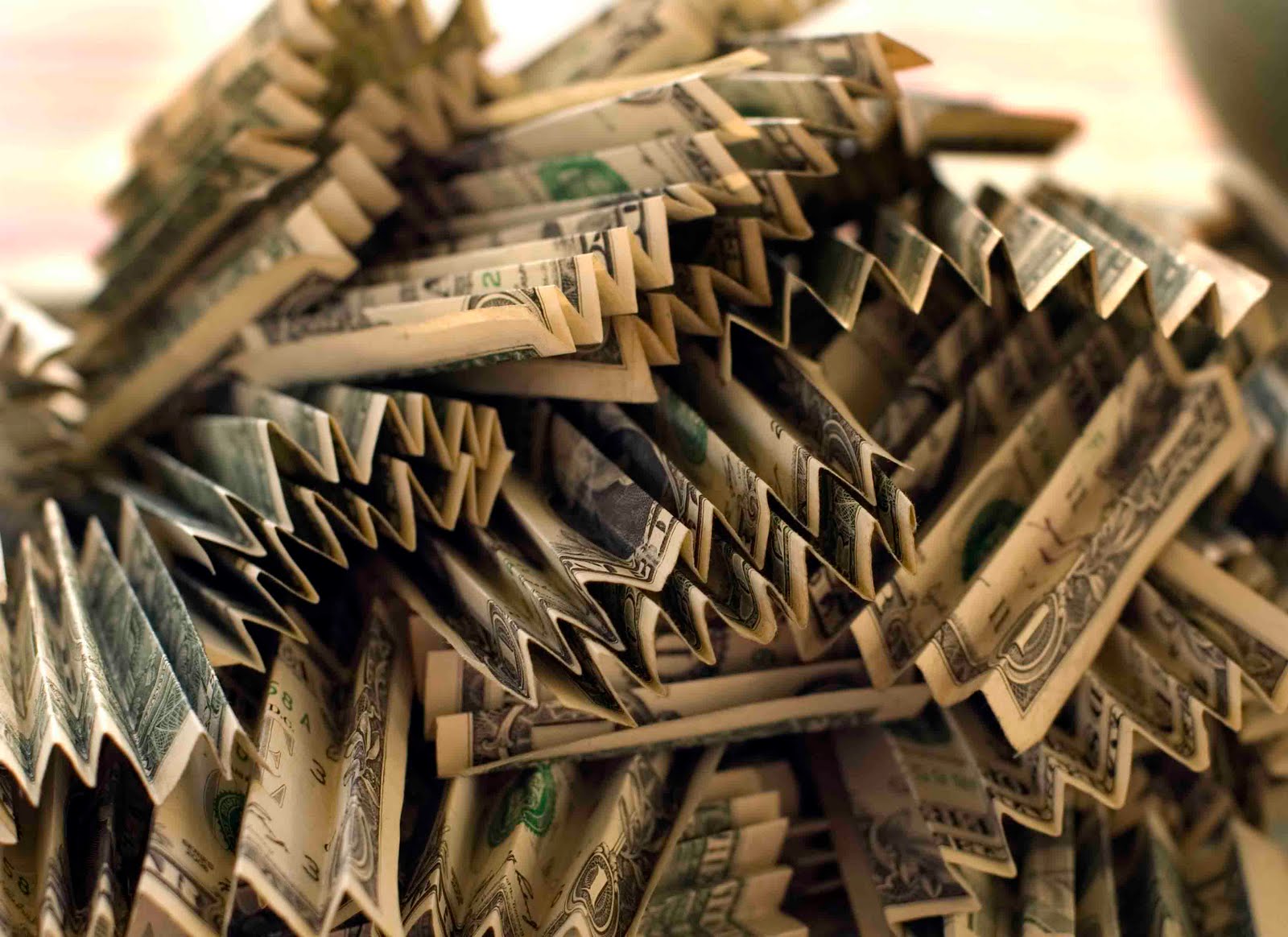 Plays With Needles: The Money Tree