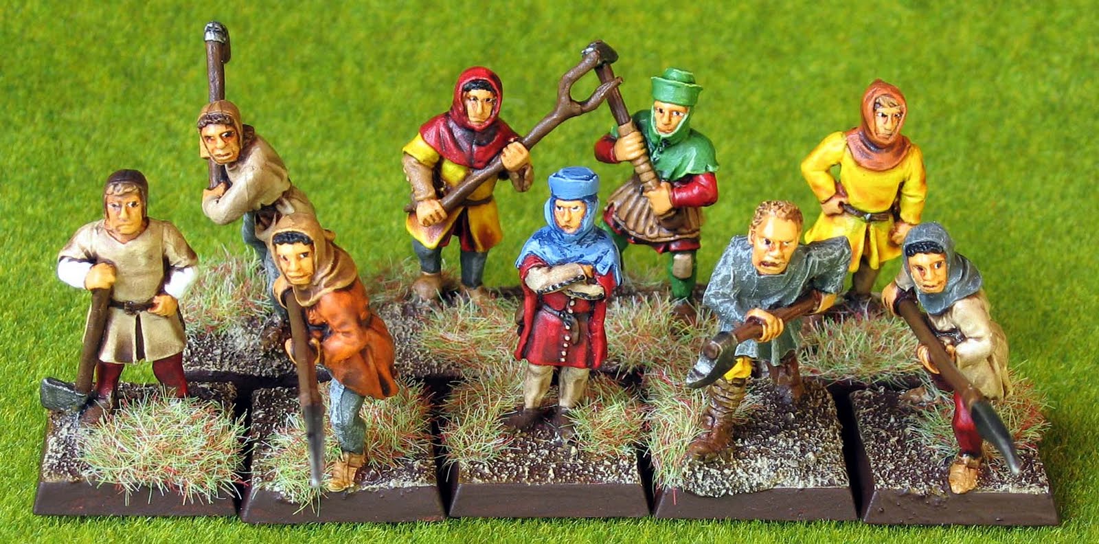 The Owl Bear's Lair: Medieval civilians and monks/Civili e monaci medievali