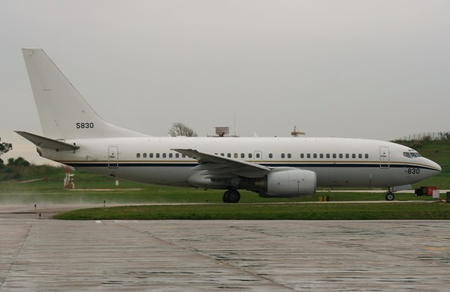 FlyingPhotos Magazine Executive Aviation: US AIR FORCE, B737-700, 5830