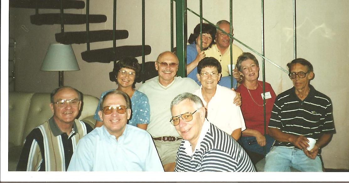 Henryetta High School Class of 1960: 40th Class Reunion - 2000