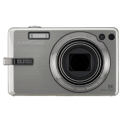Samsung SL820 12 Megapixel Digital Camera with 5x Optical Zoom, 3" LCD ...