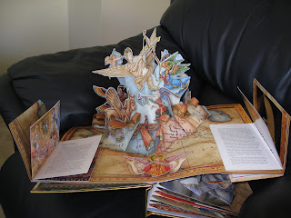 Mighty Lists: 25 cool pop up books