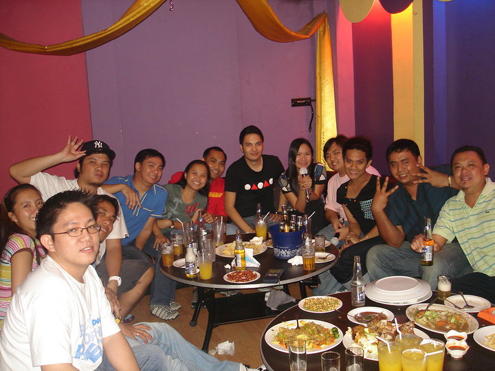 Bernadette Diaries: Christmas Party Venue? Try Music 21 Plaza Family ...