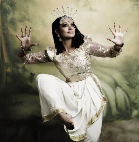 indianpicz: 50 years old and still young shobana in cute stills