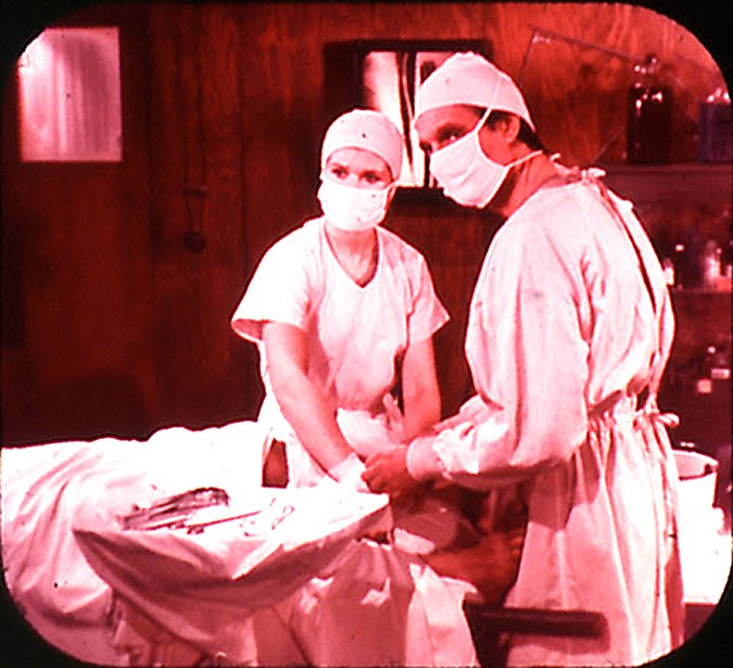 View-Master 3-D Spectacular now in 2-D!: M*A*S*H "Major Topper" - 1978