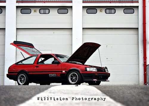 Car Companies Looking at Lightweight Composites... Thermoplastics ...