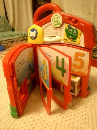 Macam-Macam-Ada: LeapFrog: Tad's Counting Farm Smart Block Book