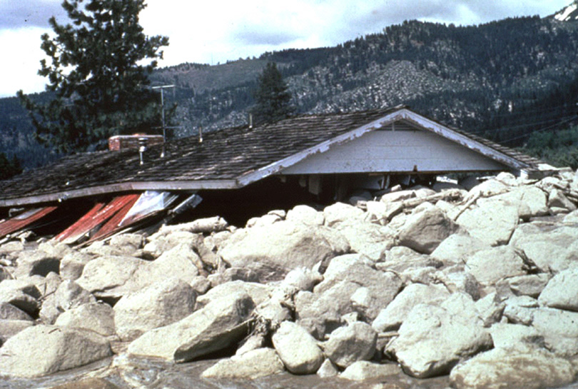 Mass Wasting: Mass wasting ( Tanah Bergerak )