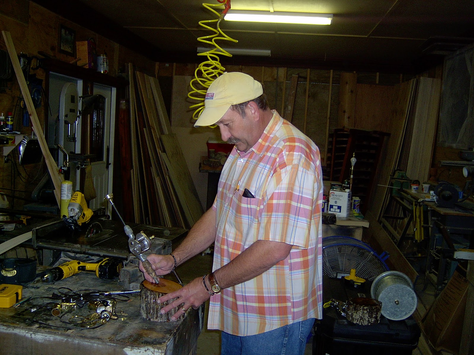 Alb's Lamps: Working on a Fishing Pole Lamp