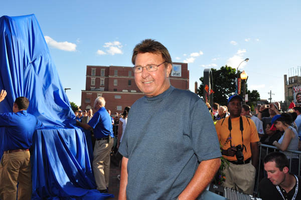 Chicago Cubs Photos: Ron Santo photos from Billy Williams statue ...