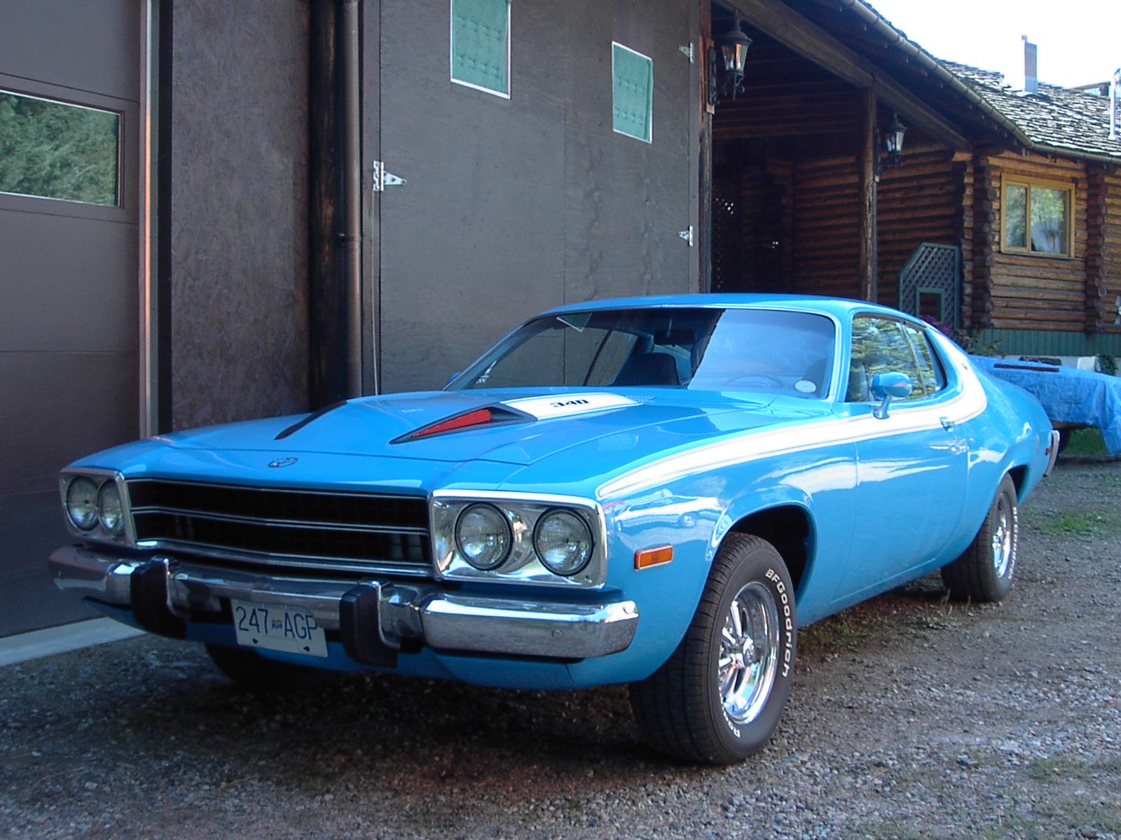 melatini classics: 1973 Plymouth Road Runner 340 4-Speed