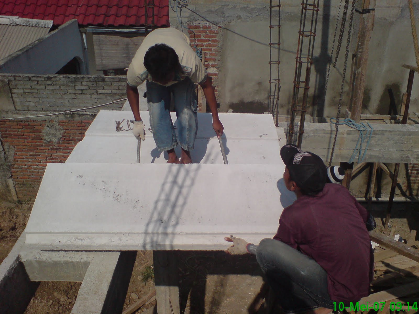 BATA RINGAN DAN BETON RINGAN: SPESIFIKASI Panel Lantai hebel