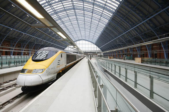 welovetravel: Getting Around by Eurail Trains