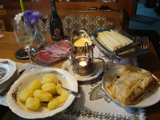 A-Schnitzel-and-a-glass-of wine: Spargel: Germany's White Asparagus