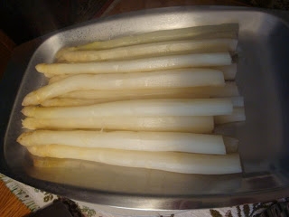 A-Schnitzel-and-a-glass-of wine: Spargel: Germany's White Asparagus