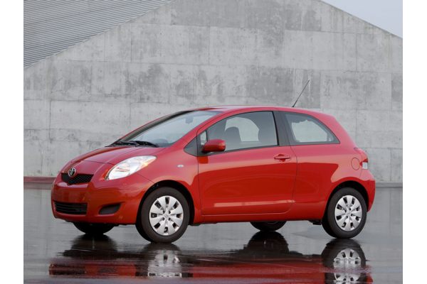 Inspirasi Terpopuler 14+ Gambar Mobil Toyota Yaris 2010