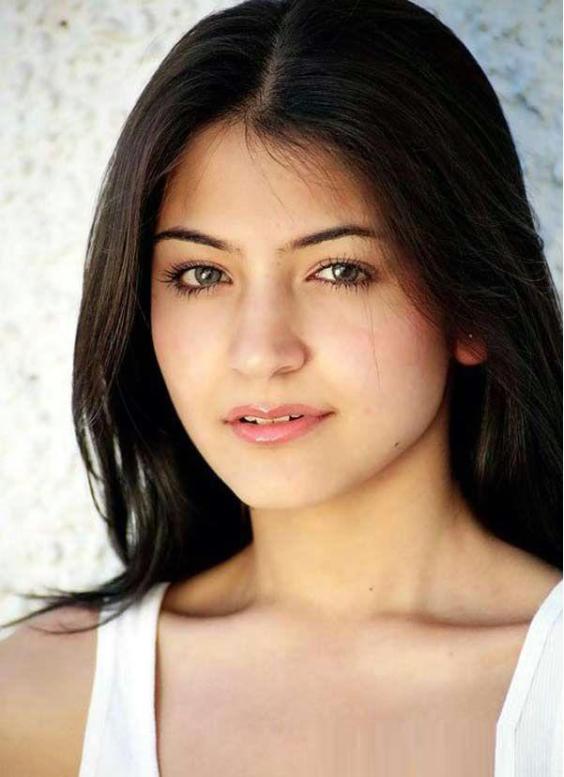 Beautiful Anushka Sharma Pictures ~ Beautiful Cute Actresses