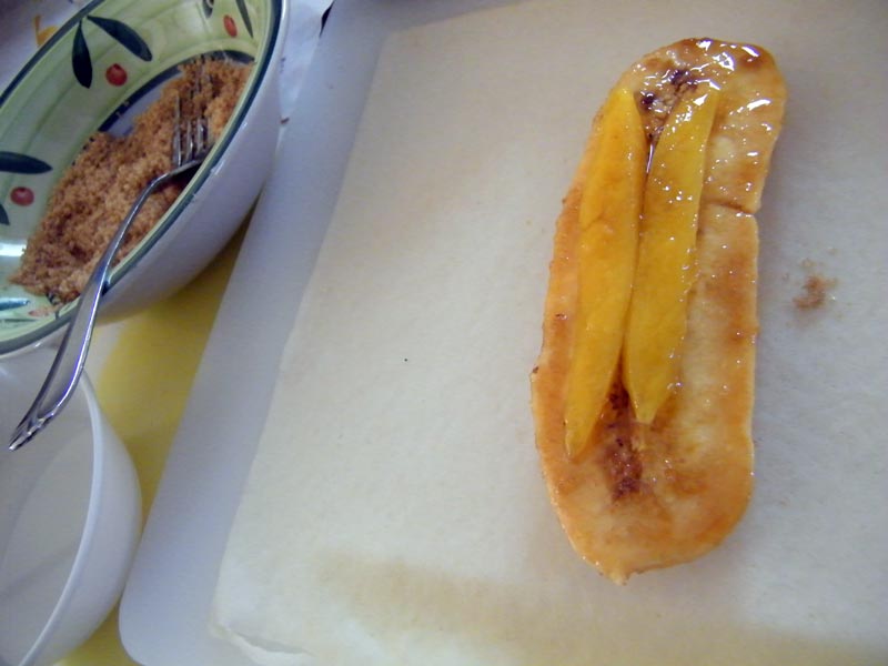 adobongblog: Turon with mango