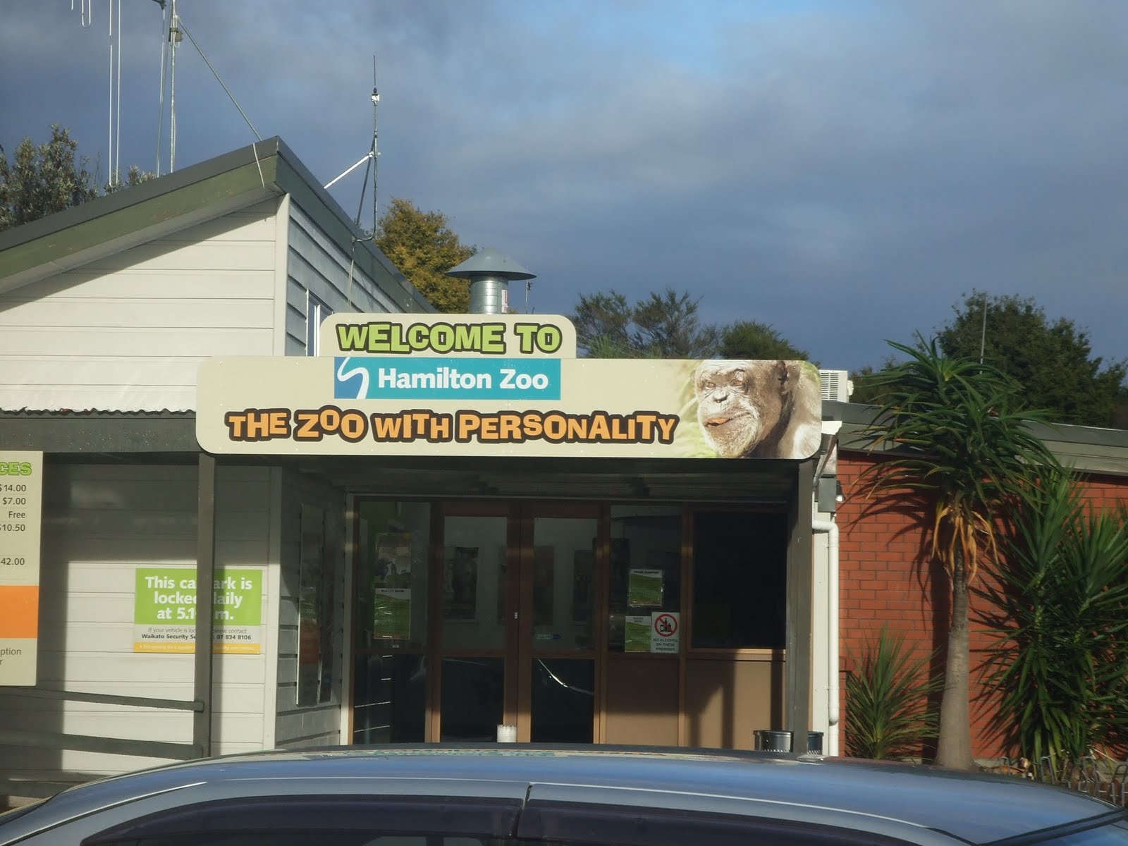 Tost300-Nicole: Hamilton Zoo