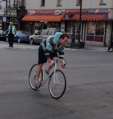 Bike Snob NYC: BSNYC Product Review: Walmart's Mongoose Cachet "Fixed ...