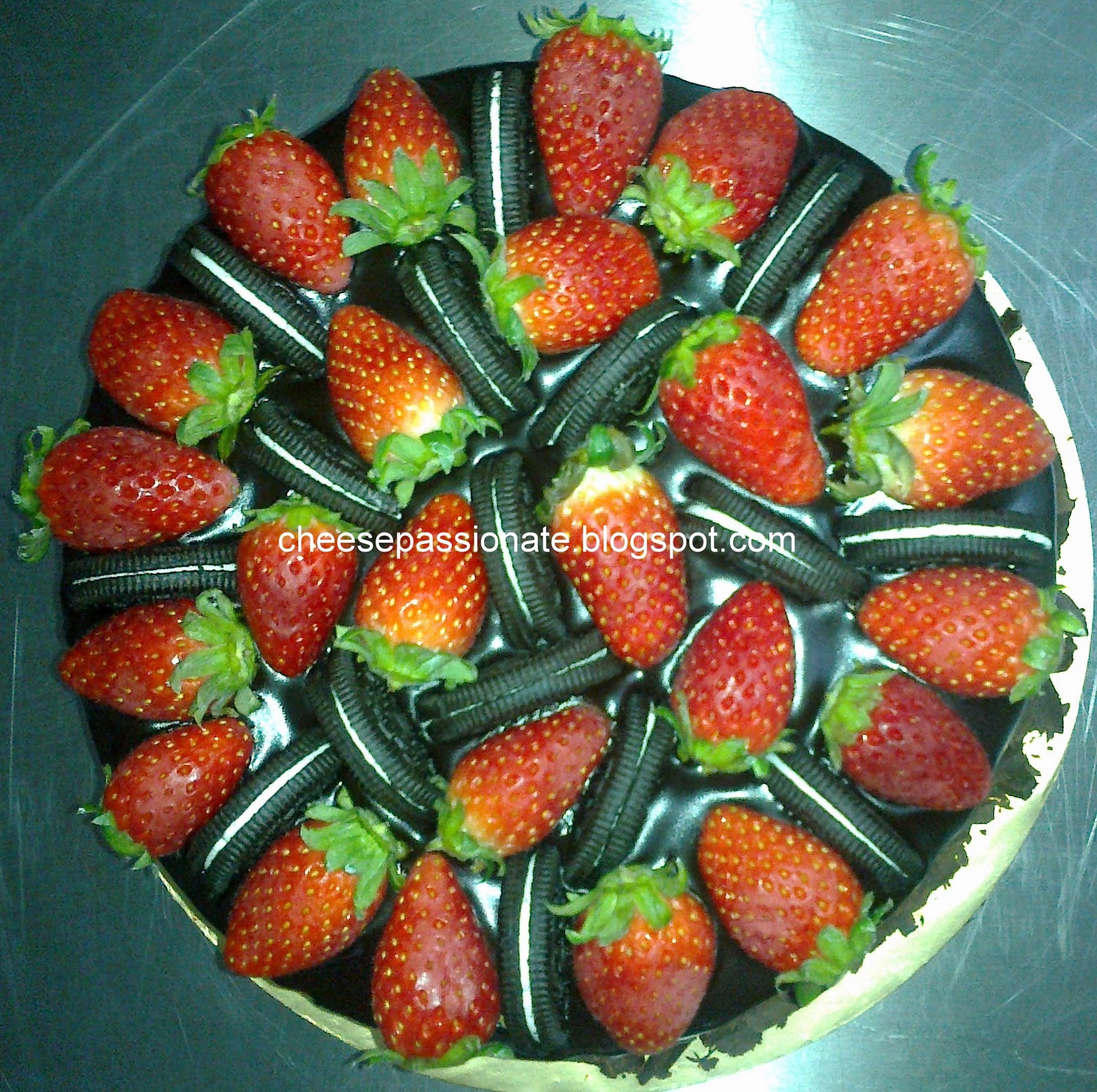 Passionate About Cheese : 012-9315062: Coklat Kek Strawberry & Oreo