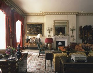 Tête-à-Tête: A Peek into Clarence House