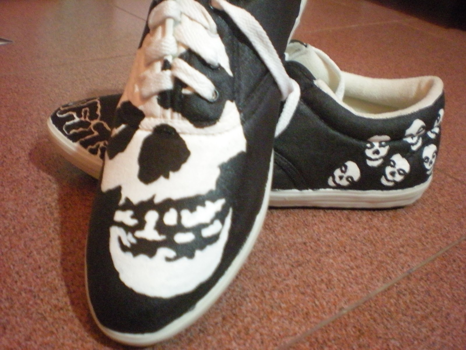 matahari art sepatu lukis