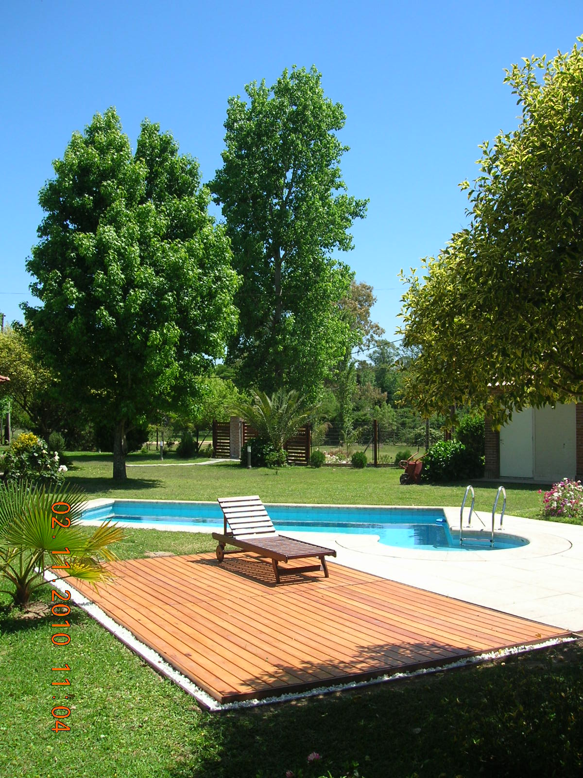 PERGOLAS&DECKS: Cochera techo traslúcido