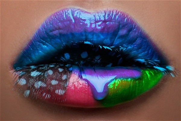 ARTISTIC KUSH: Colourful Lips