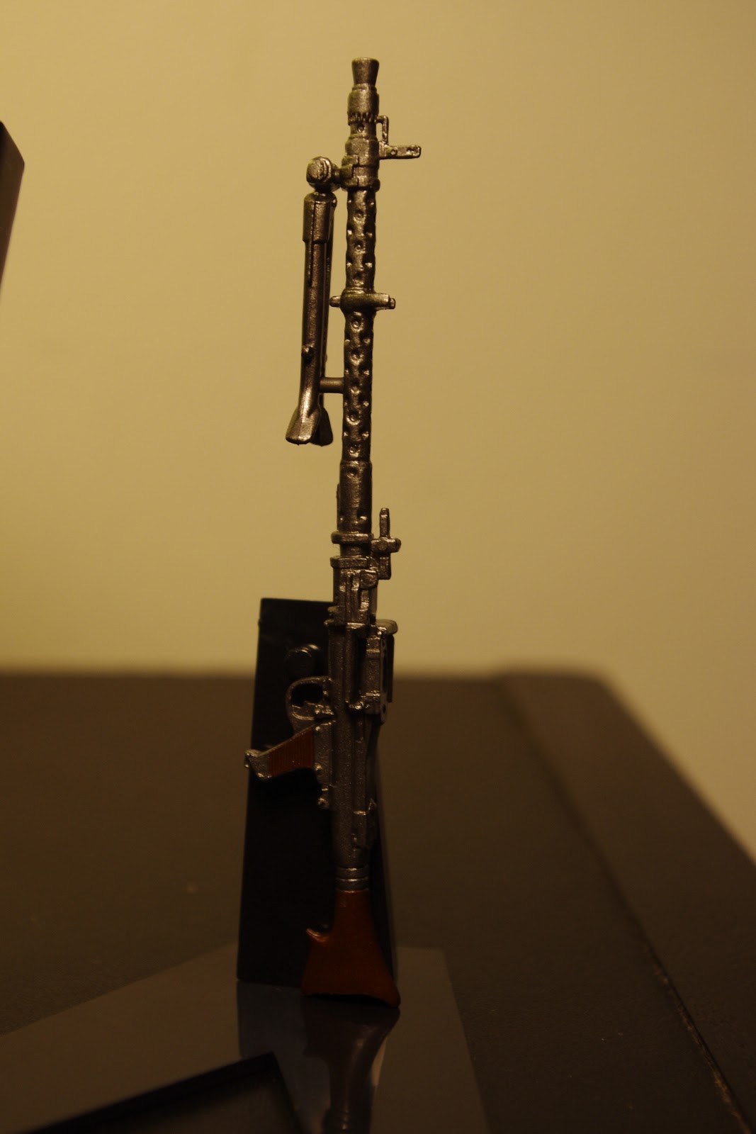 Na Boca Do Lobo: The Red Spectacles', figura da Kaiyodo