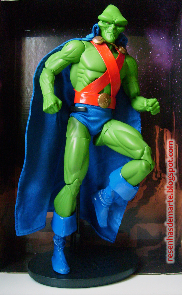 Resenhas de Marte: DC Direct Deluxe Collector Martian Manhunter 13"