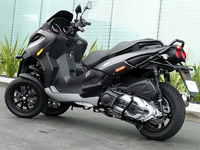 all motorcycle pictures: Piaggio MP3 500