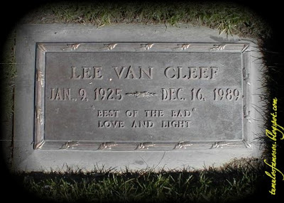 TUMULOS FAMOSOS: LEE VAN CLEEF - Arte Tumular - 403 - Forest Lawn ...