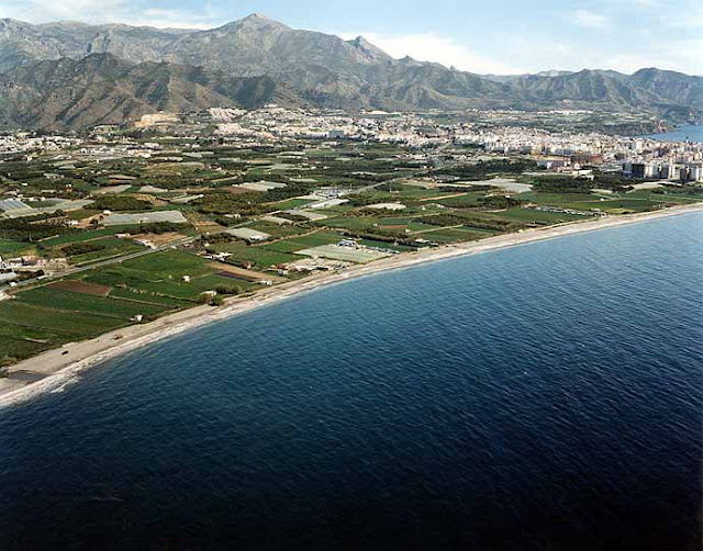 EL OASIS: PUNTA LARA - MACACA - NERJA