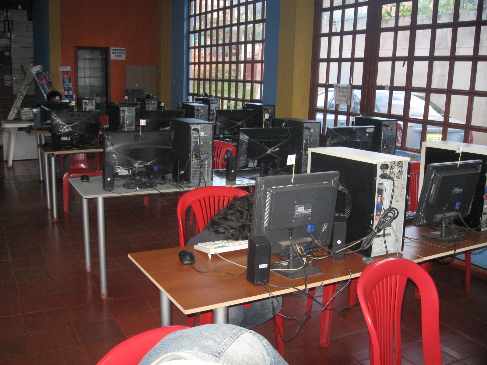 Trabajo Colaborativo 1: Redes LAN.