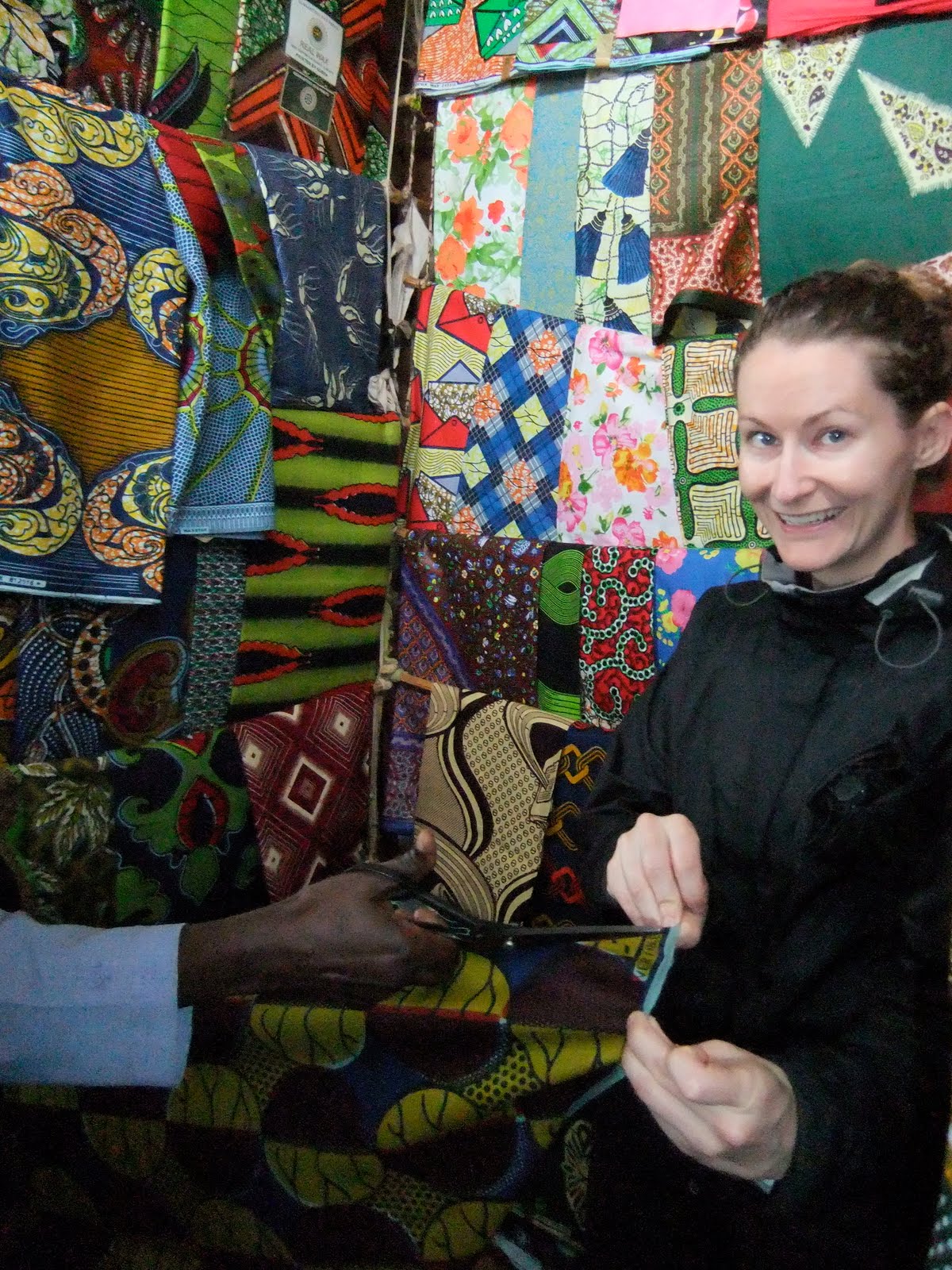 Patty and Ariane in Rwanda: Shopping for African fabric