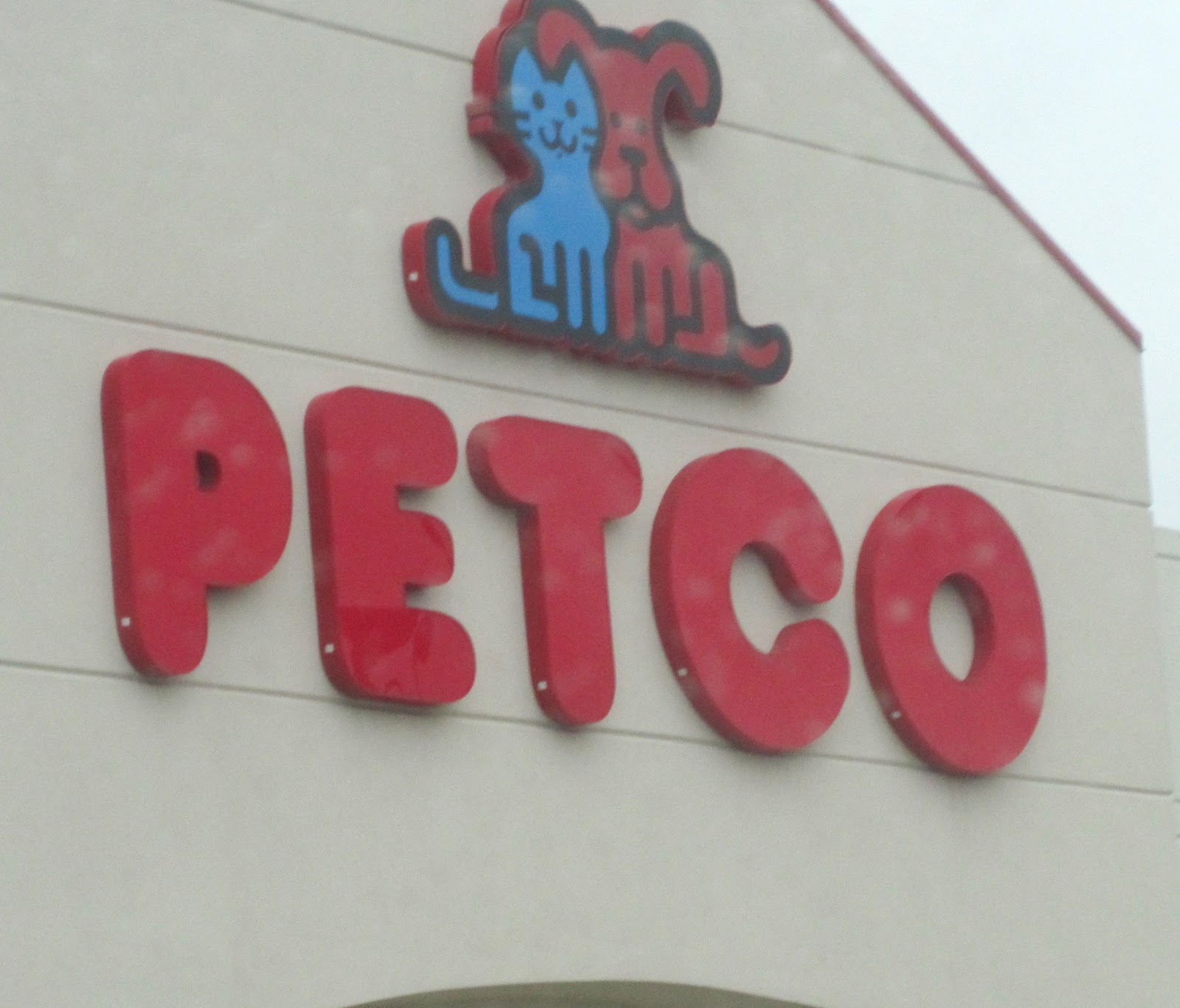 You See Red...I see Petco! ~ The Dias Family Adventures