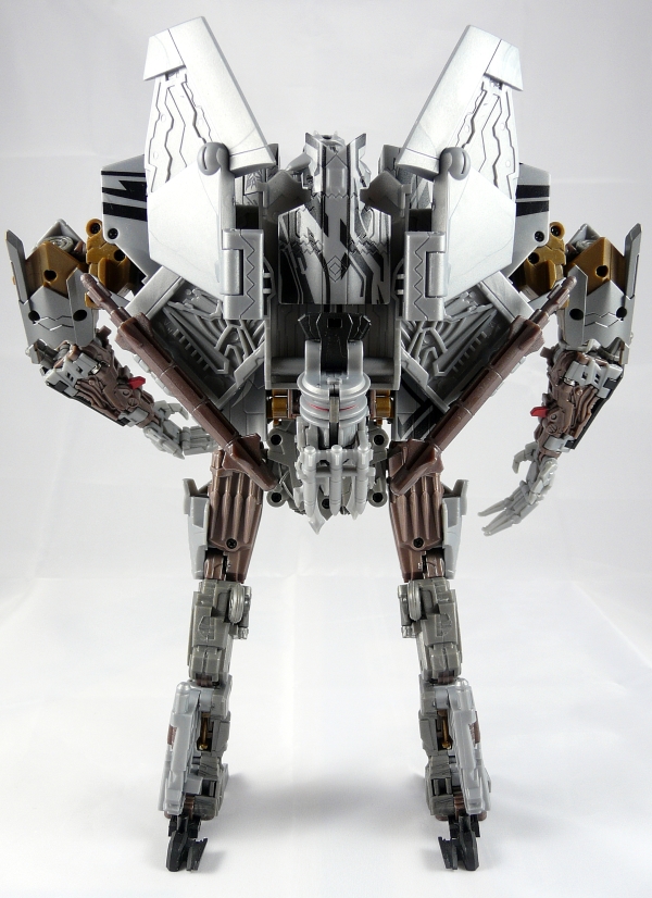 Silverman's Mechanica: Transformers Hunt for the Decepticons Leader ...