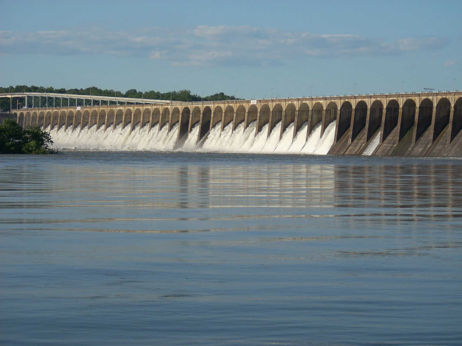 ART in the WIND: Scenic North Alabama: Wilson Dam at Florence, Alabama ...