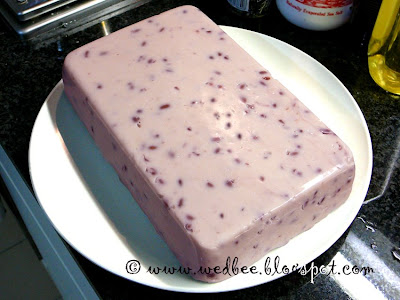 Buzz in the kitchen - Mummy B in action: Coconut Red Bean Pudding 椰汁紅豆糕