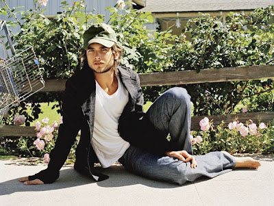 Male Beauty Exposed: Justin Chatwin